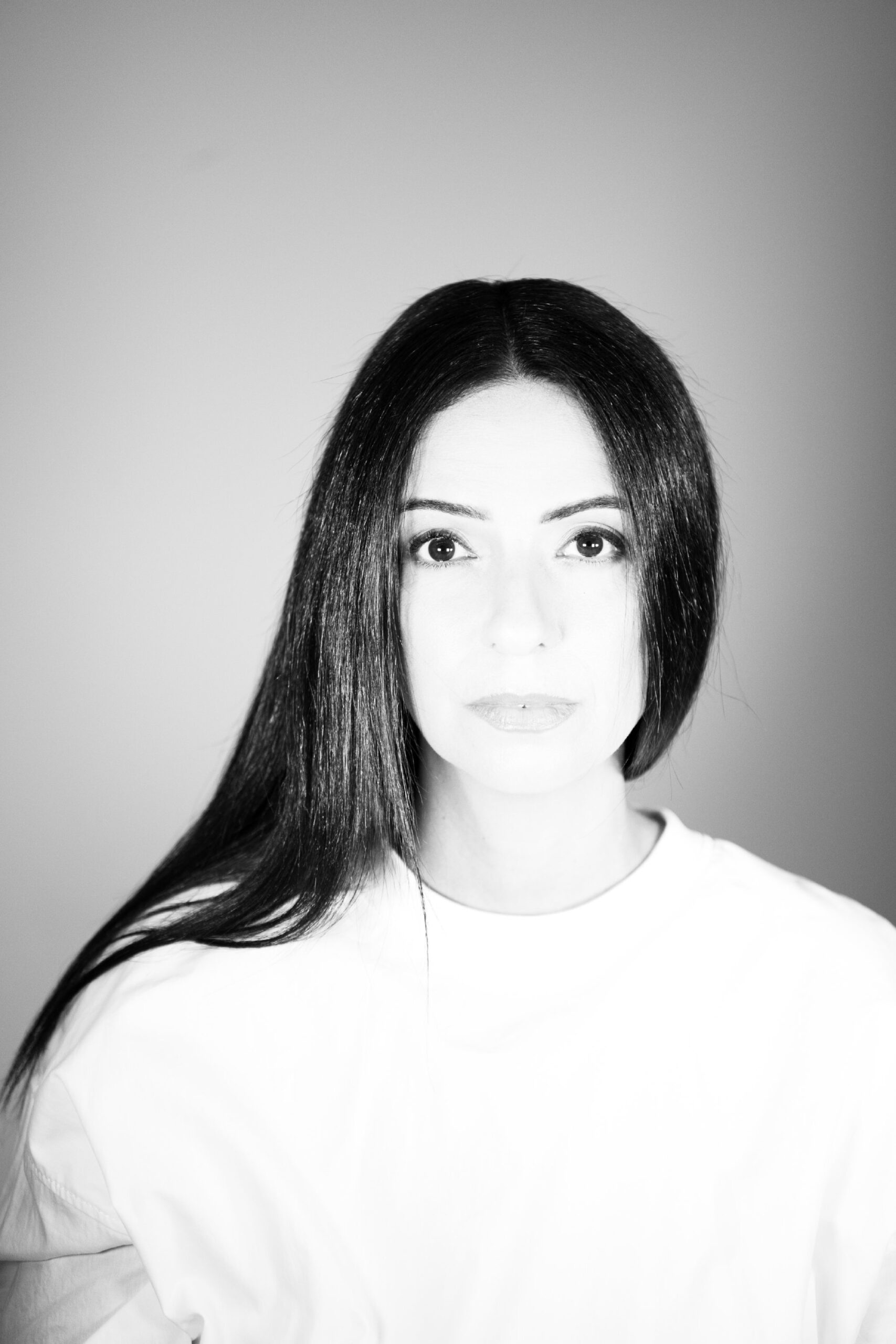 Singer LINA_ Presents this Saturday her new album, Fado Camões ...